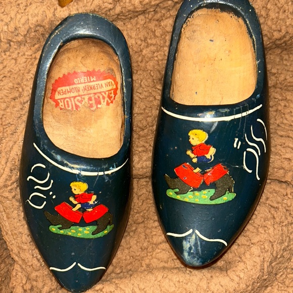 Vintage | Accents | Rare Color Antique Hand Painted Wooden Dutch Clogs ...